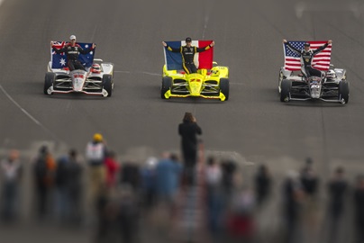 Front Row Photo Shoot - Monday, May 21, 2018