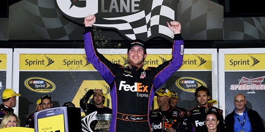 Hamlin Survives Wreckfest in NASCAR Sprint Unlimited