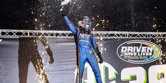 Grant Rules Feature; Daum Goes Low To Win Stoops Pursuit